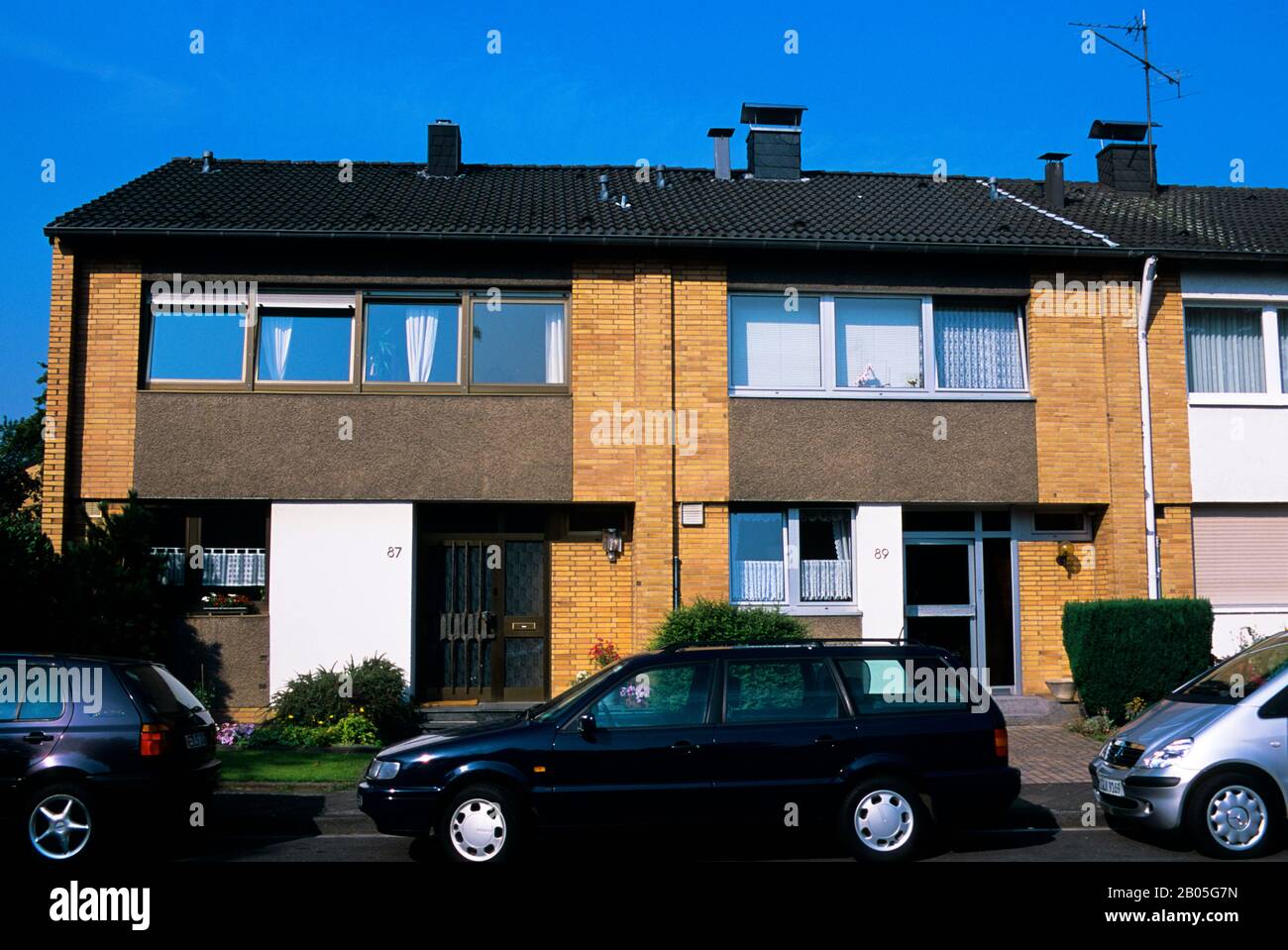 German townhouses hi-res stock photography and images - Alamy
