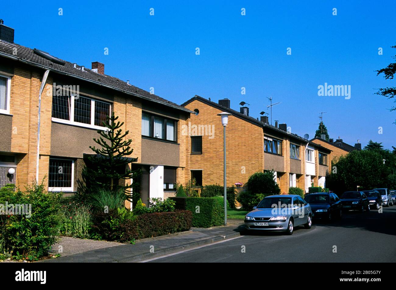 German townhouses hi-res stock photography and images - Alamy