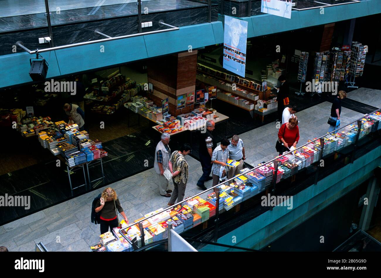 GERMANY, MOENCHENGLADBACH, MODERN SHOPPING MALL, BOOKSTORE Stock Photo ...