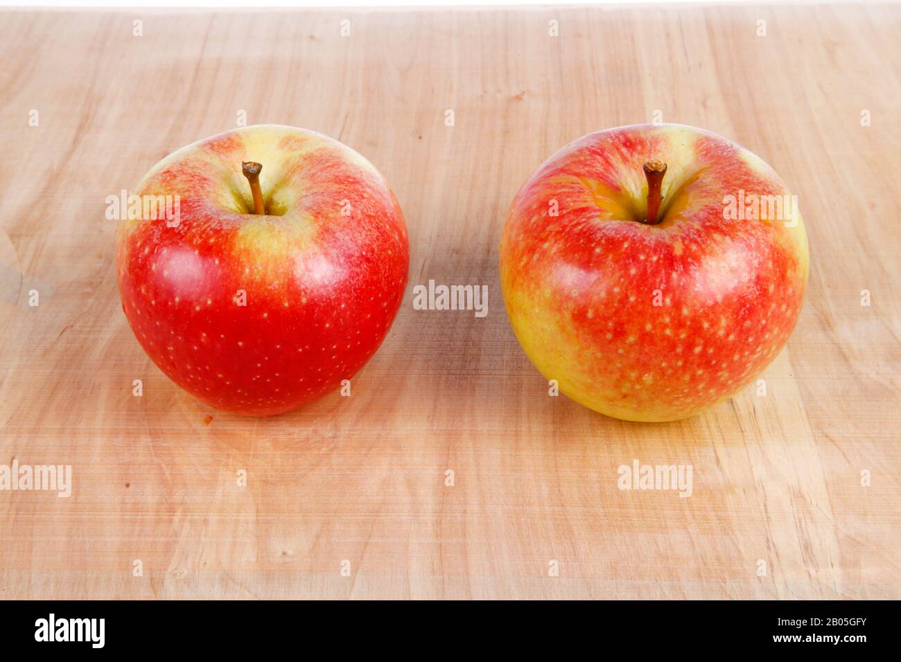 The red apple, close-up Stock Photo - Alamy