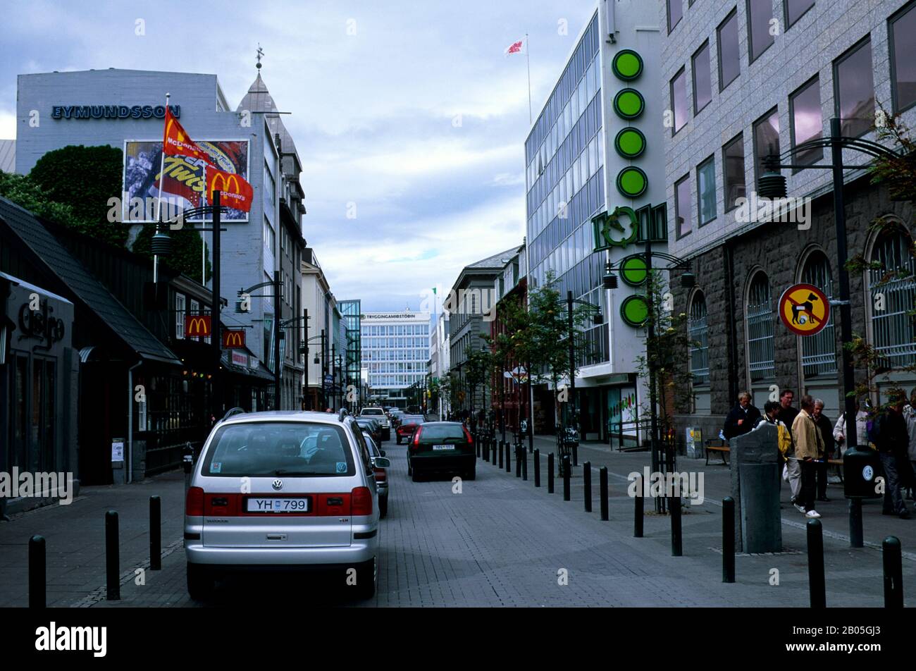 ICELAND, REYKJAVIK, DOWNTOWN STREET SCENE Stock Photo - Alamy