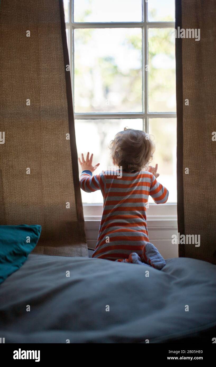 Inside one back back houses hi-res stock photography and images - Alamy