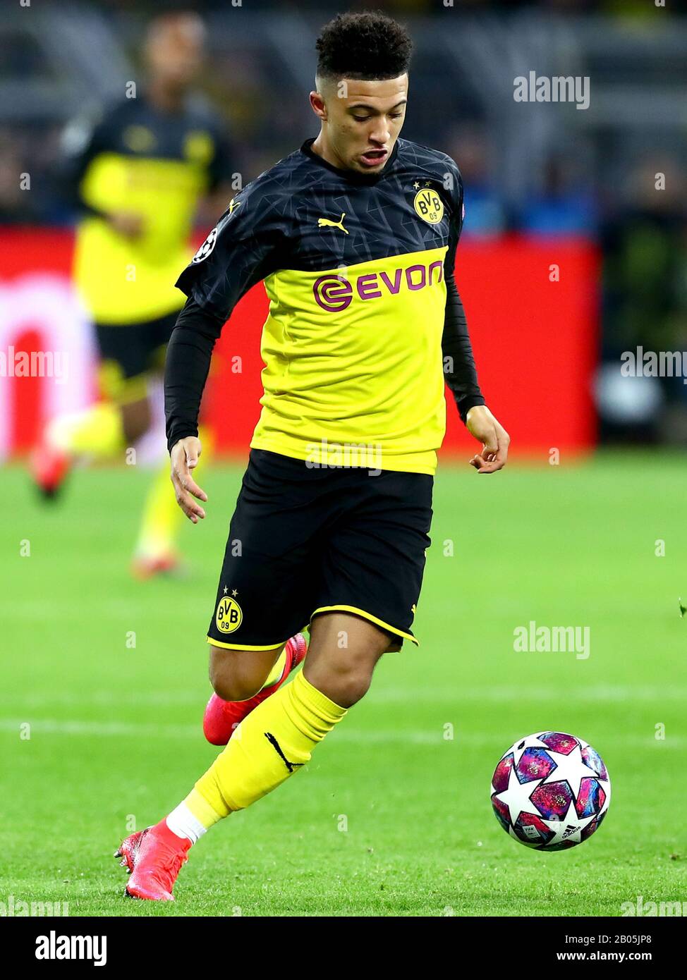 18 february 2020 Dortmund, Germany Soccer Borussia Dortmund v Paris ...