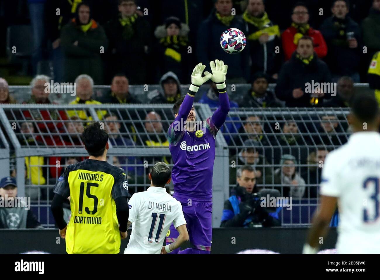 Burki hi-res stock photography and images - Alamy