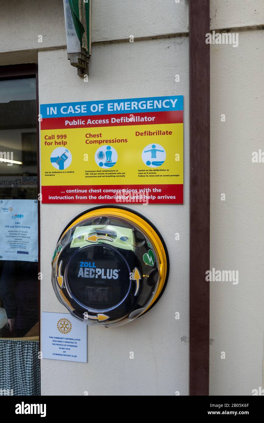 Public Access Defibrillator, High Street, Ivybridge Stock Photo - Alamy