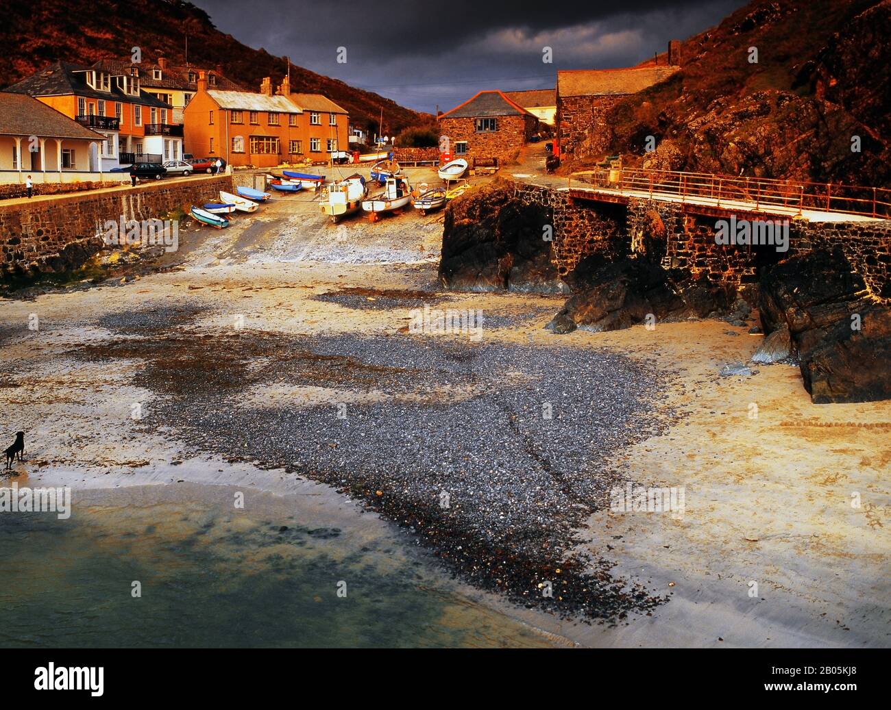 Mullion panorama hi-res stock photography and images - Alamy