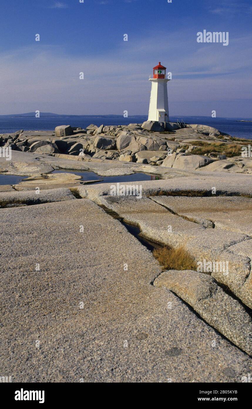 Granite lighthouses hi-res stock photography and images - Alamy