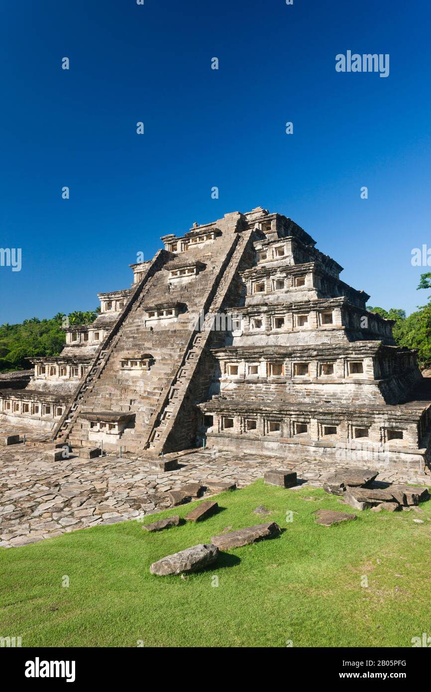 Pyramid of the Niches, El Tajin, most important north-east Mesoamerica ...
