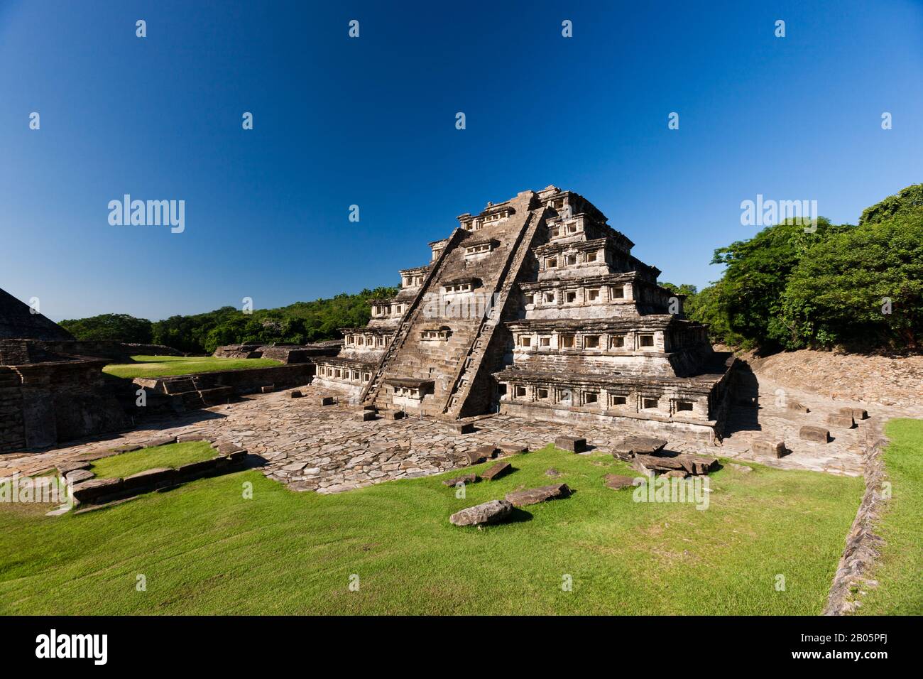 Pyramid of the Niches, El Tajin, most important north-east Mesoamerica ...
