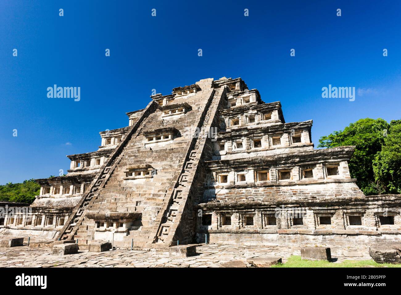 Pyramid of the Niches, El Tajin, most important north-east Mesoamerica ...