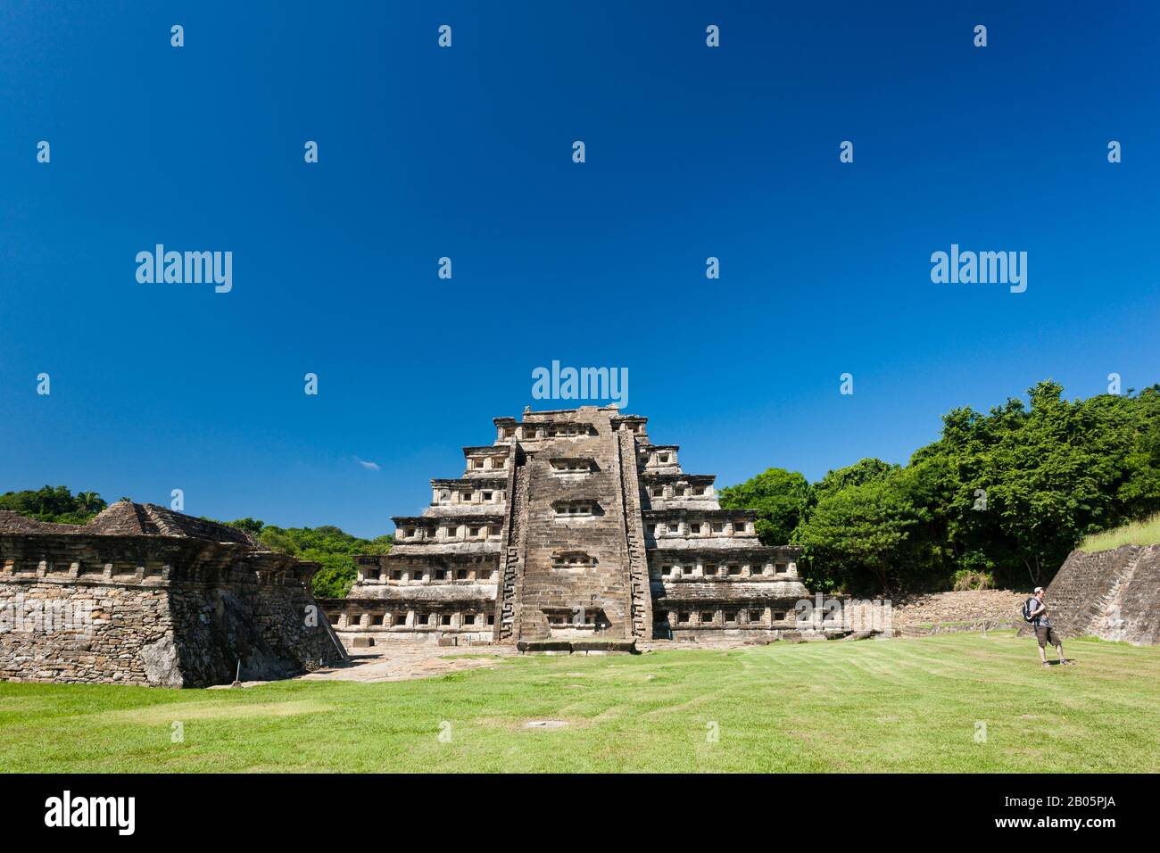 Pyramid of the Niches, El Tajin, most important north-east Mesoamerica ...