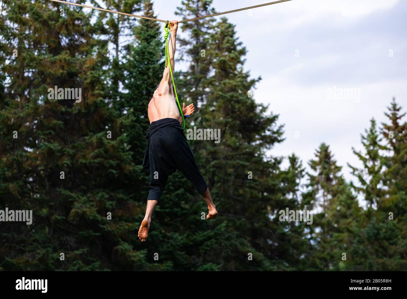 Gymnast balance one hand hi-res stock photography and images - Alamy