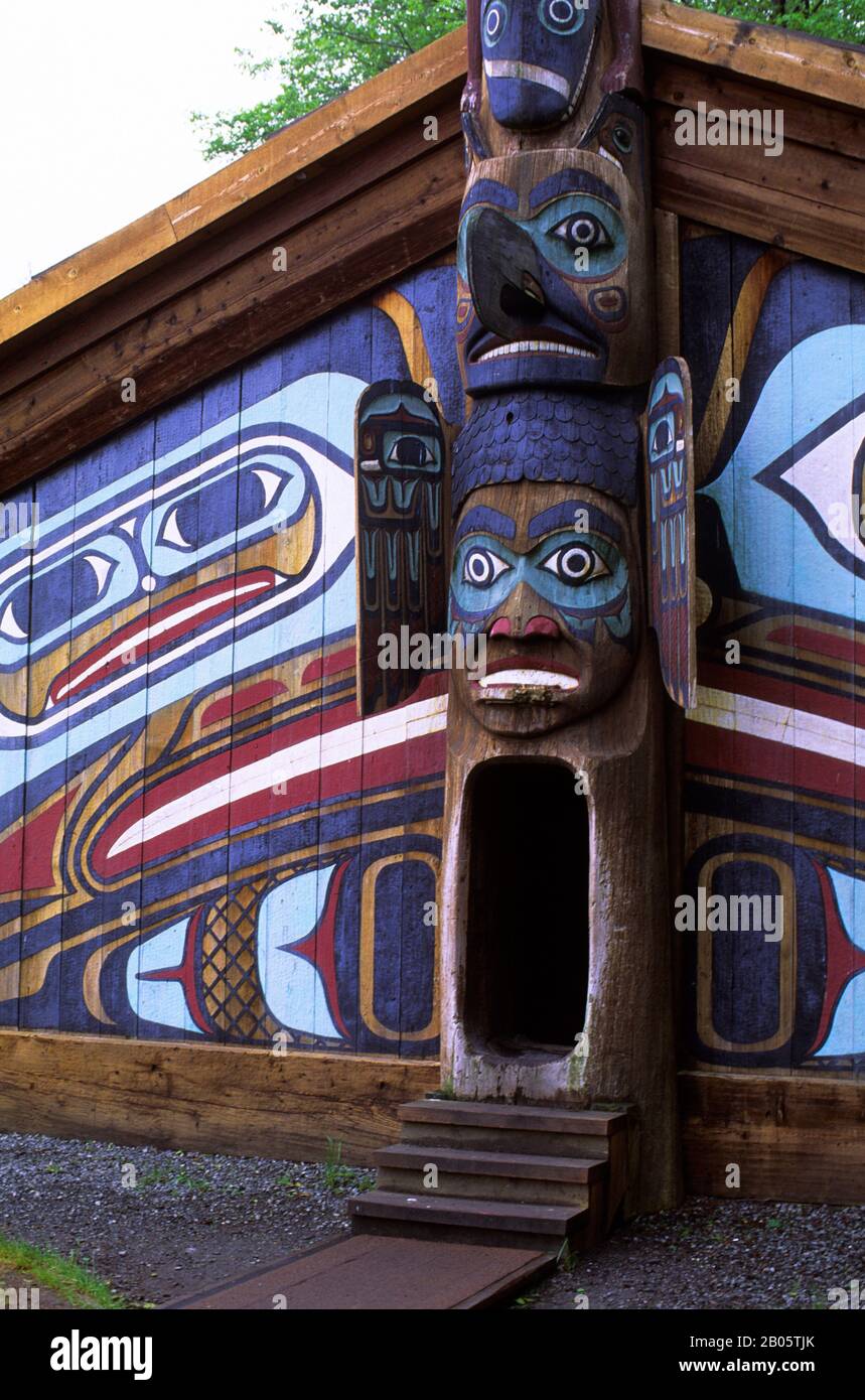 USA,ALASKA,INSIDE PASSAGE, KETCHIKAN, TOTEM BIGHT STATE PARK, TLINGIT ...