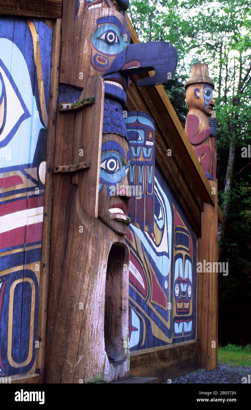 USA,ALASKA,INSIDE PASSAGE, KETCHIKAN, TOTEM BIGHT STATE PARK, TLINGIT ...