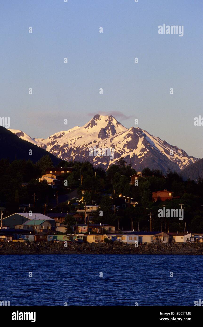 Baranof island mountain hi-res stock photography and images - Alamy