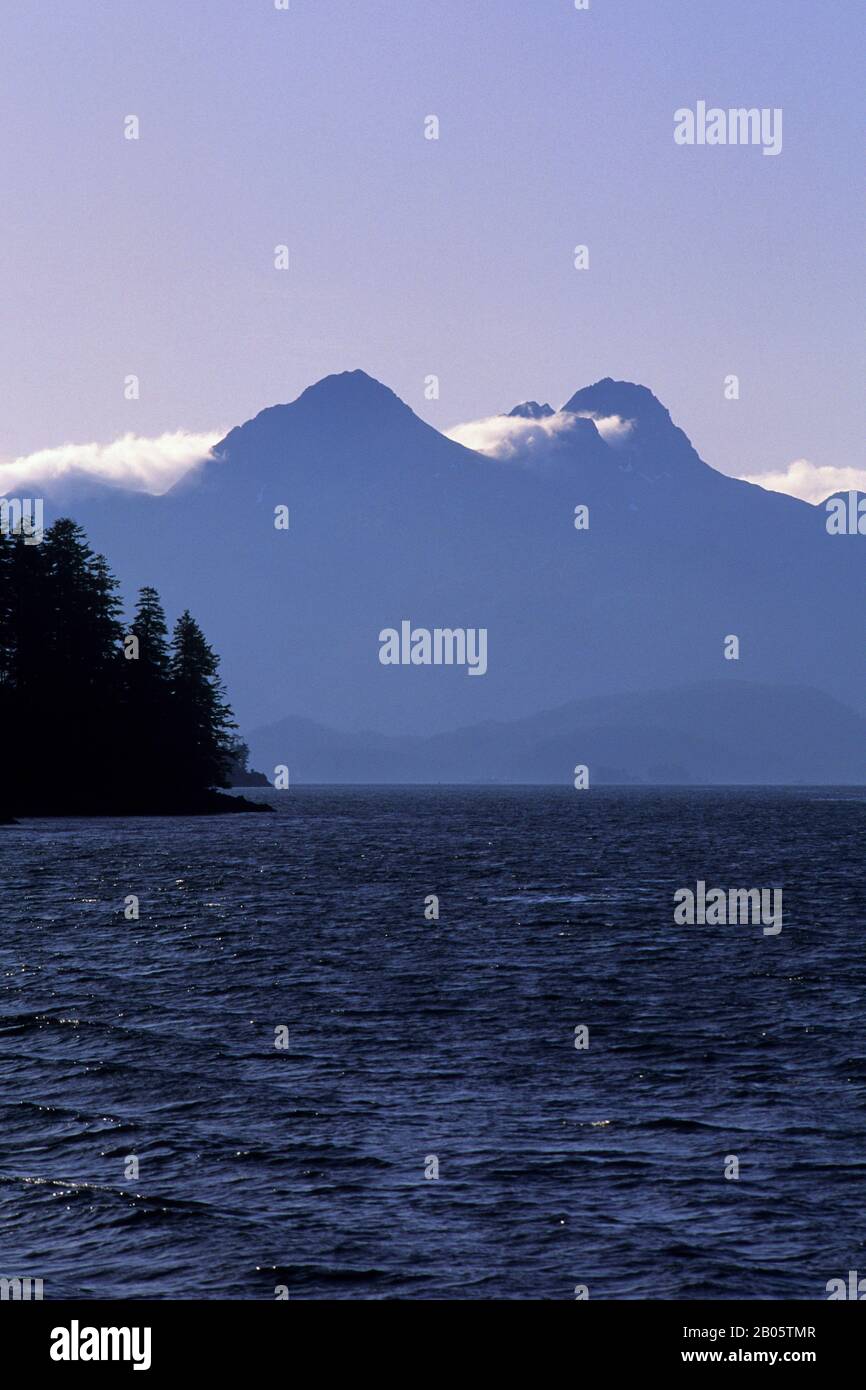 Neva strait hi-res stock photography and images - Alamy