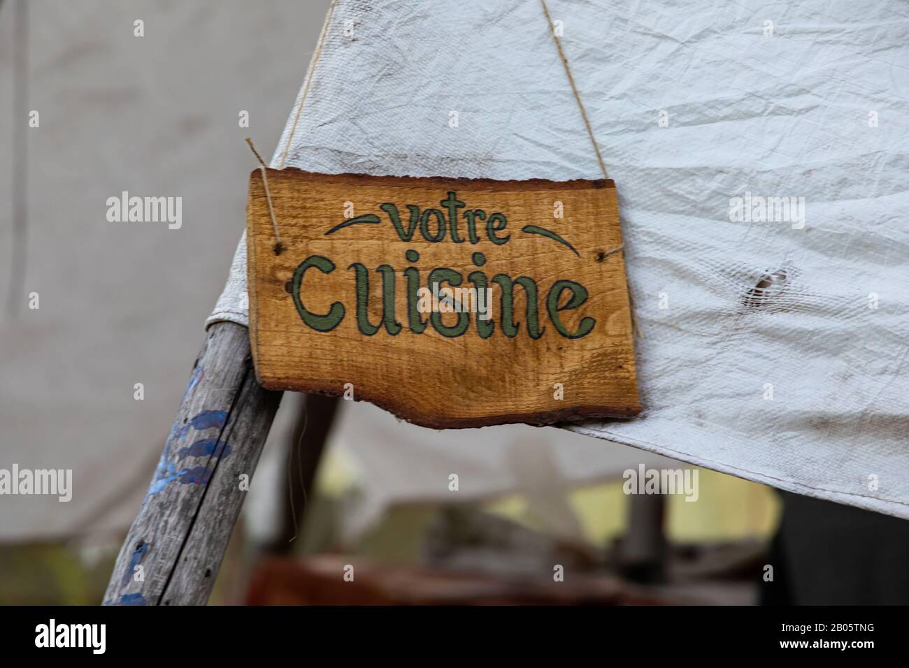 Structure of a tipi hi-res stock photography and images - Alamy