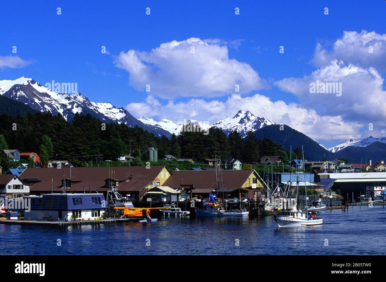 Alaska sitka boats harbor hi-res stock photography and images - Alamy