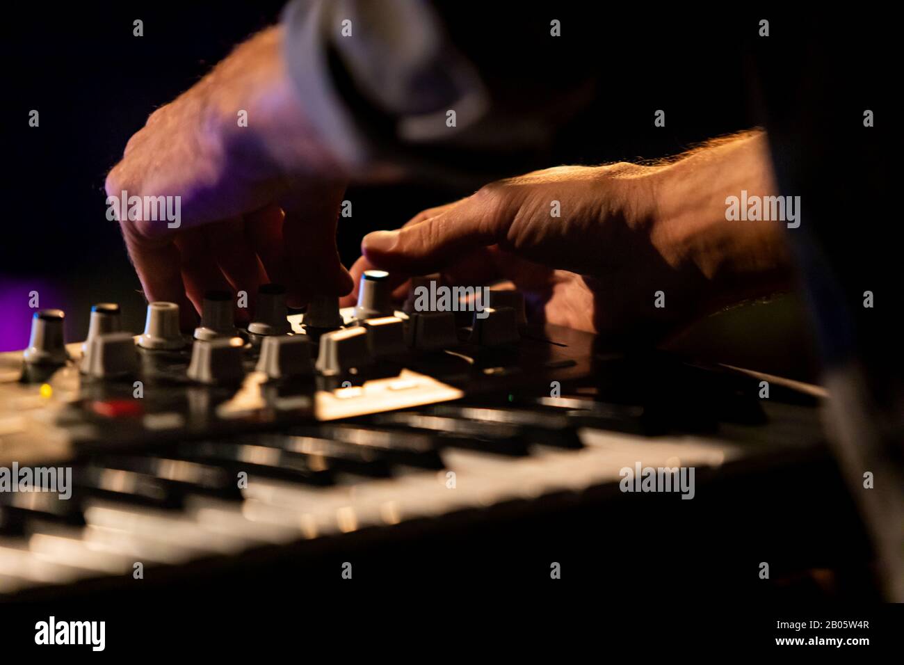 Turning dials hi-res stock photography and images - Alamy