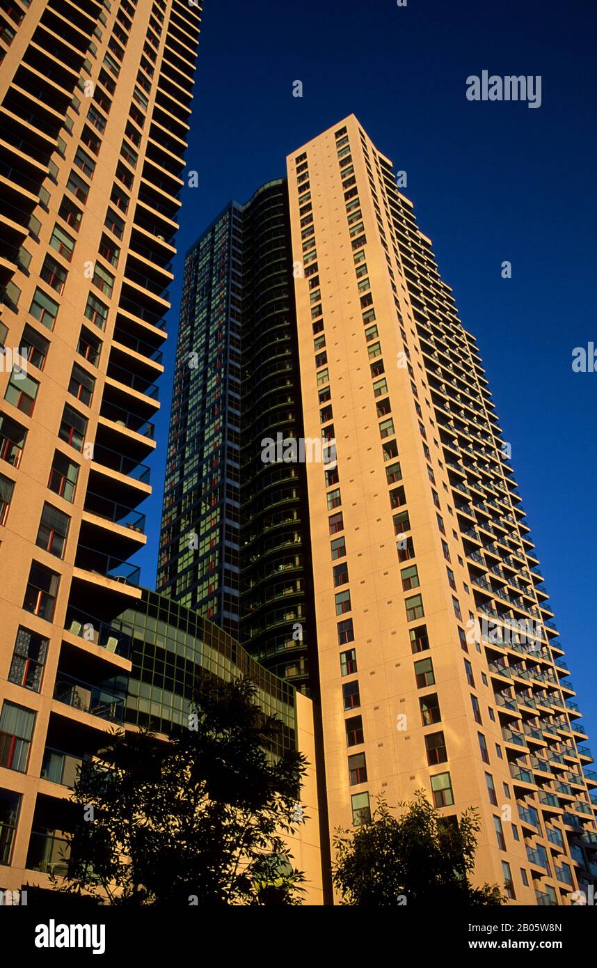 Harborfront architecture hi-res stock photography and images - Alamy