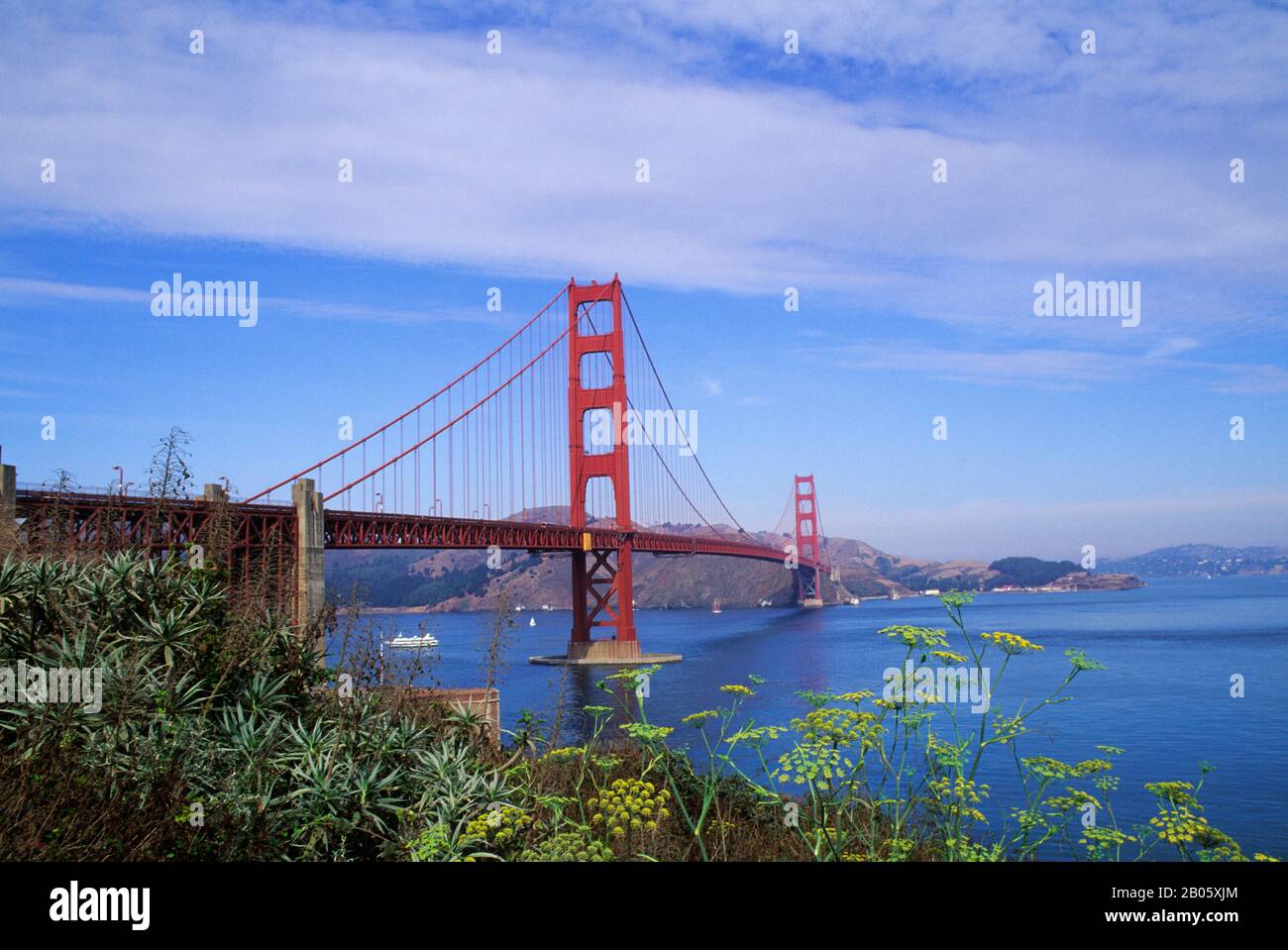 United states of america golden gate bridge hi-res stock photography ...