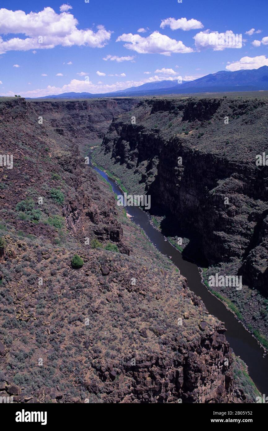 USA, NEW MEXICO, NEAR TAOS RIO GRANDE GORGE, VOLCANIC FAULT Stock Photo ...
