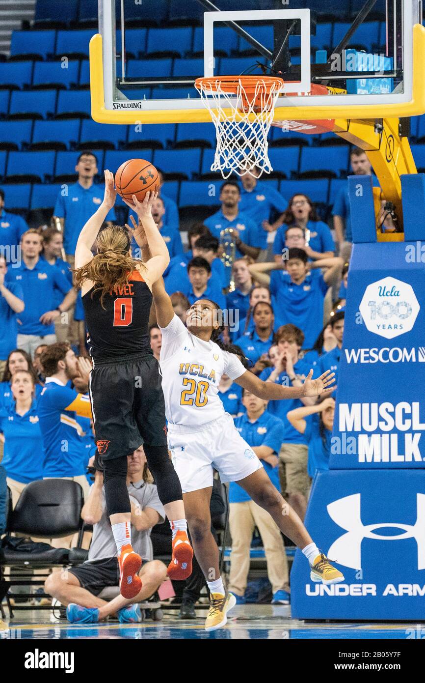 Los Angeles, United States. 17th Feb, 2020. Oregon State Beavers guard ...