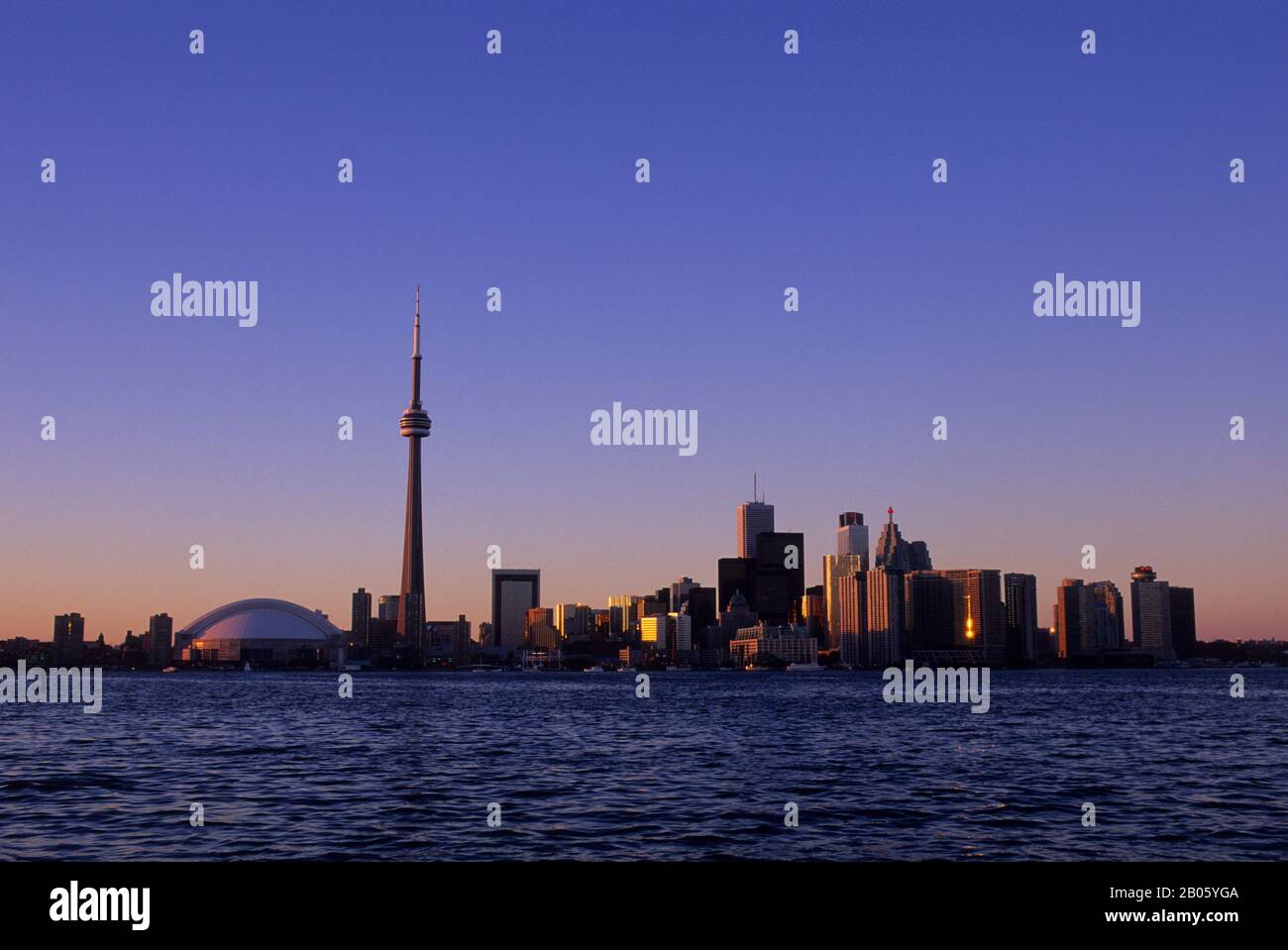 Toronto canada great lakes hi-res stock photography and images - Alamy