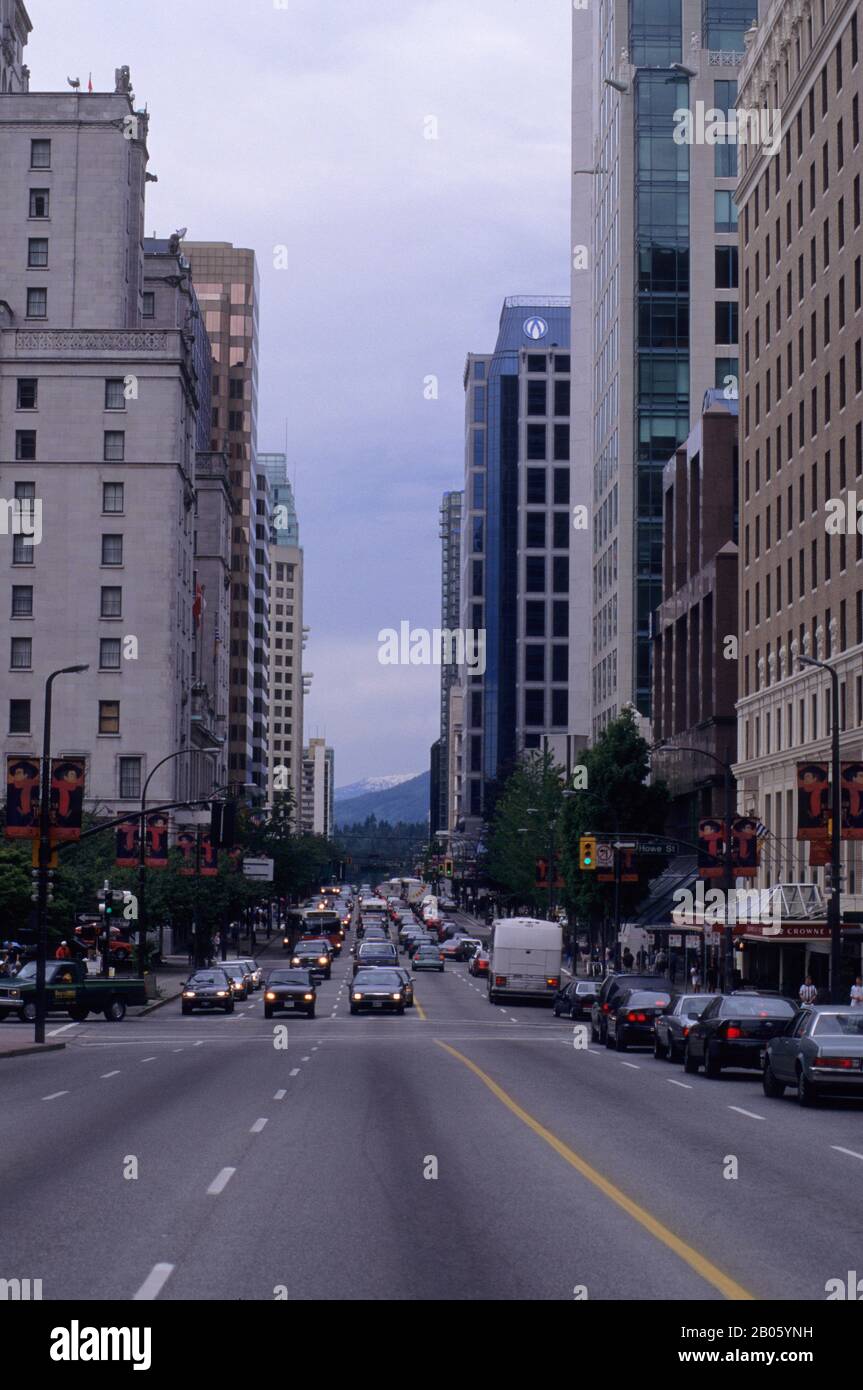 British downtown hi-res stock photography and images - Alamy