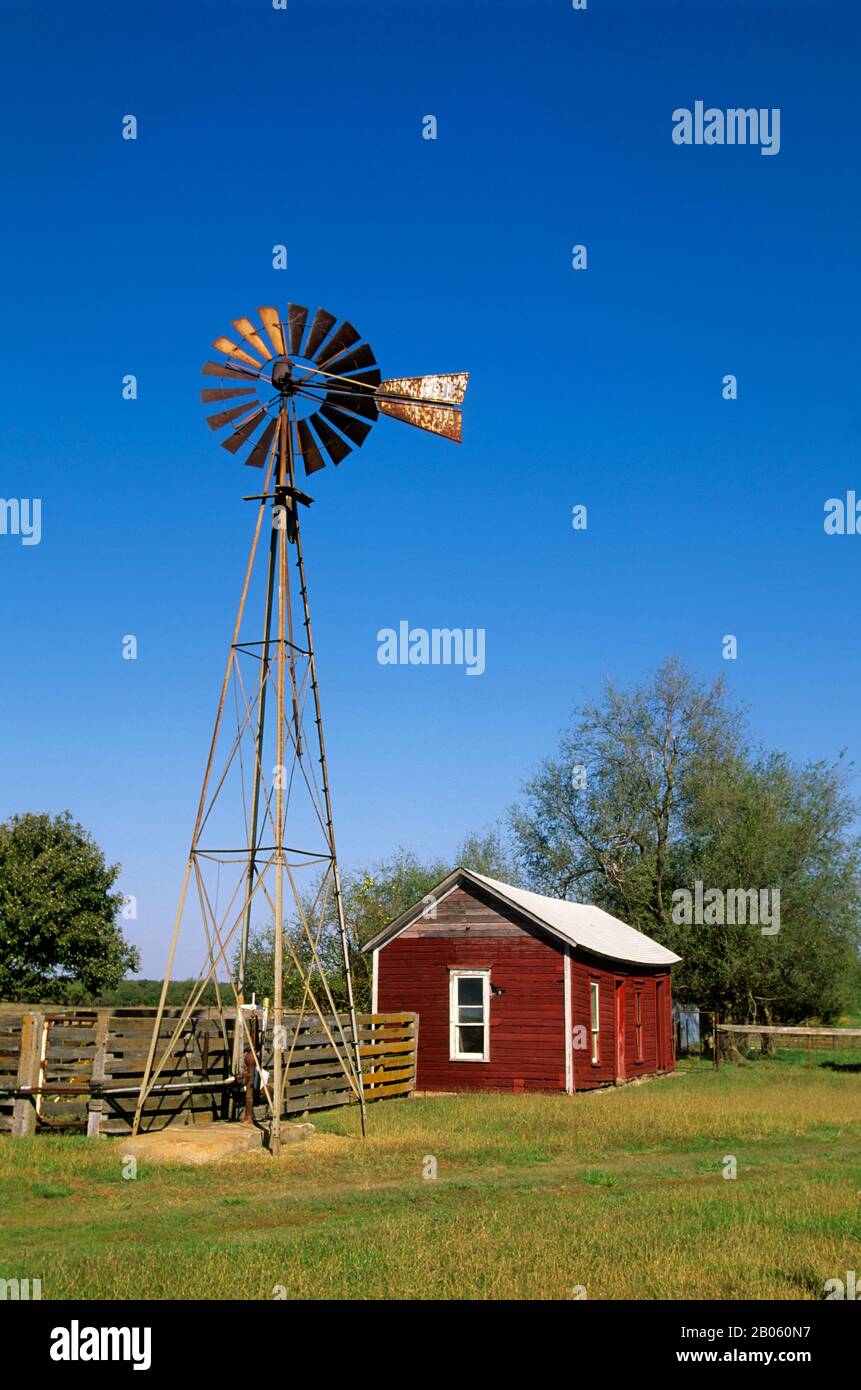 Prairie farm farming usa america hi-res stock photography and images ...