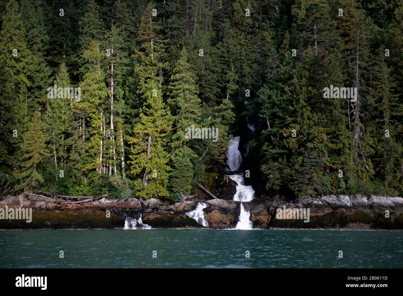 CANADA, BRITISH COLUMBIA, KNIGHT INLET FJORD, WATERFALL Stock Photo - Alamy