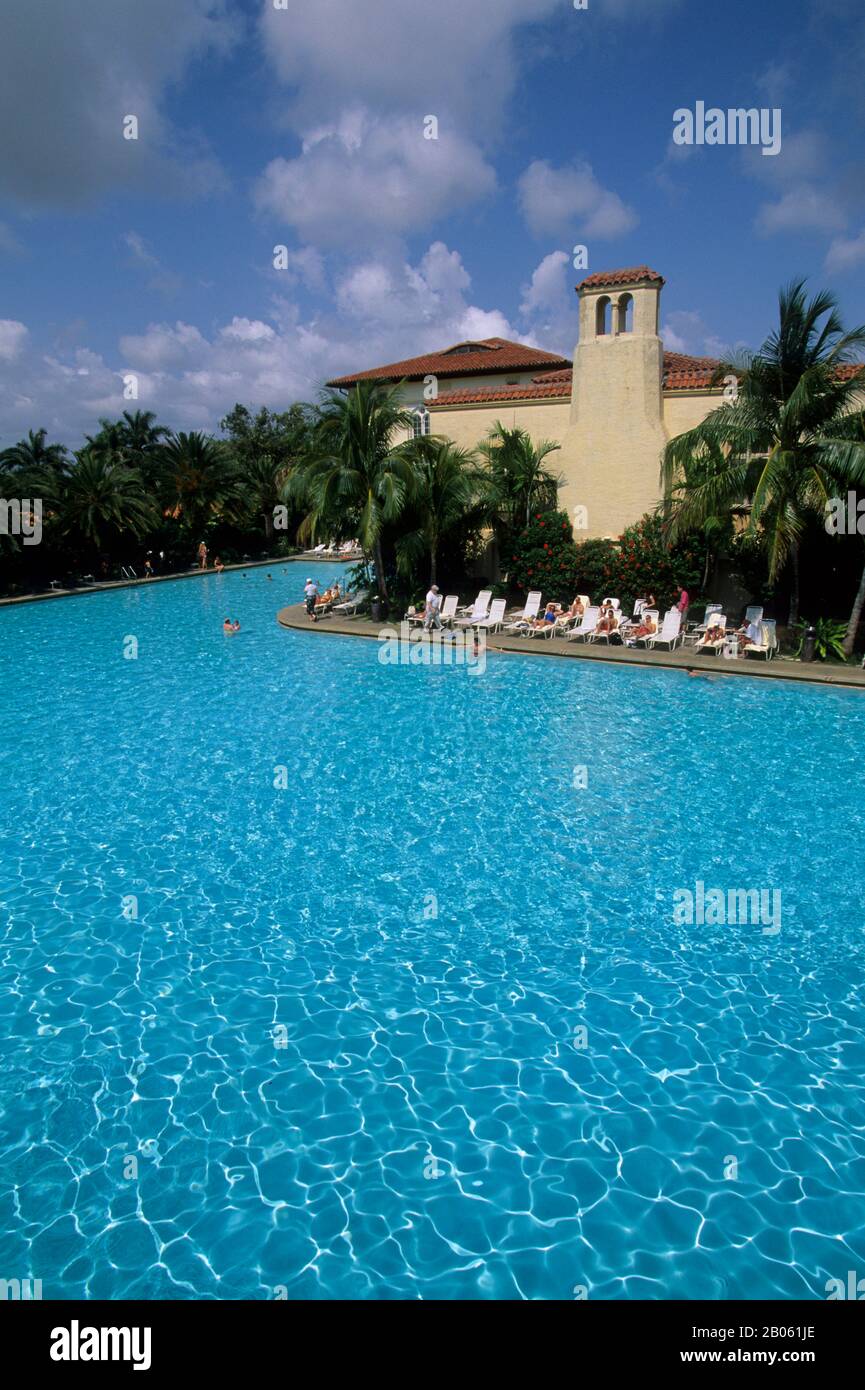 USA, FLORIDA, MIAMI, CORAL GABLES, BILTMORE HOTEL, SWIMMING POOL Stock ...