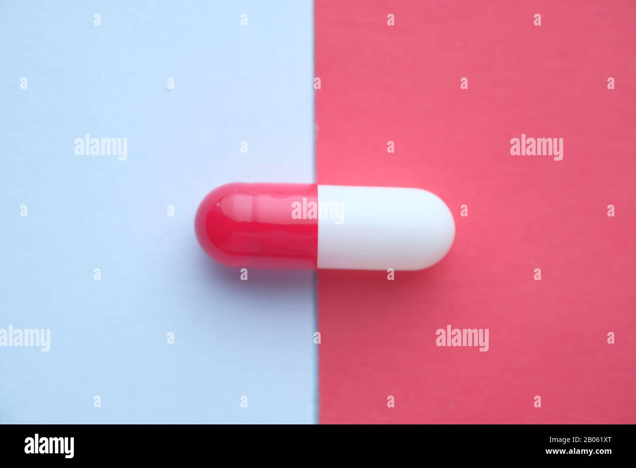 Single capsule hi-res stock photography and images - Alamy