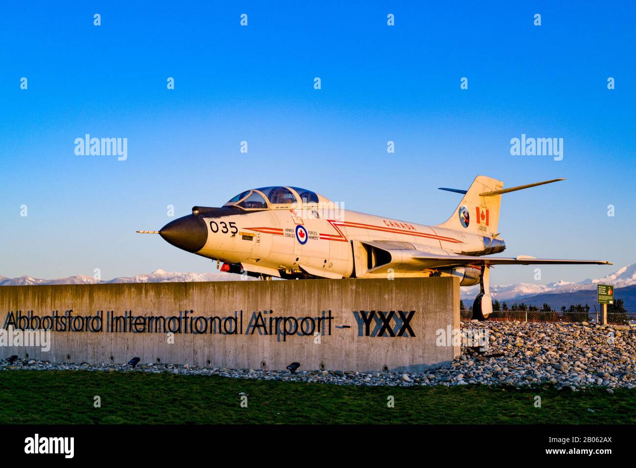 Cf 101 Aviones RCAF McDonnell F 101 Voodoo Gate Guard Alberta Aviation