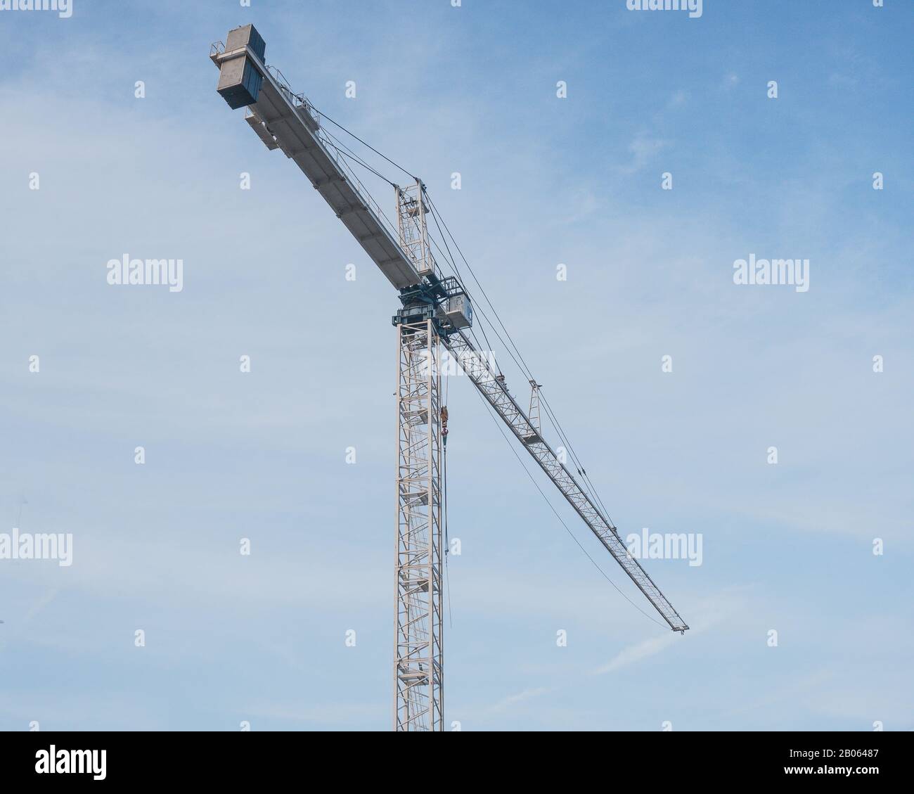 Construction crain hi-res stock photography and images - Alamy