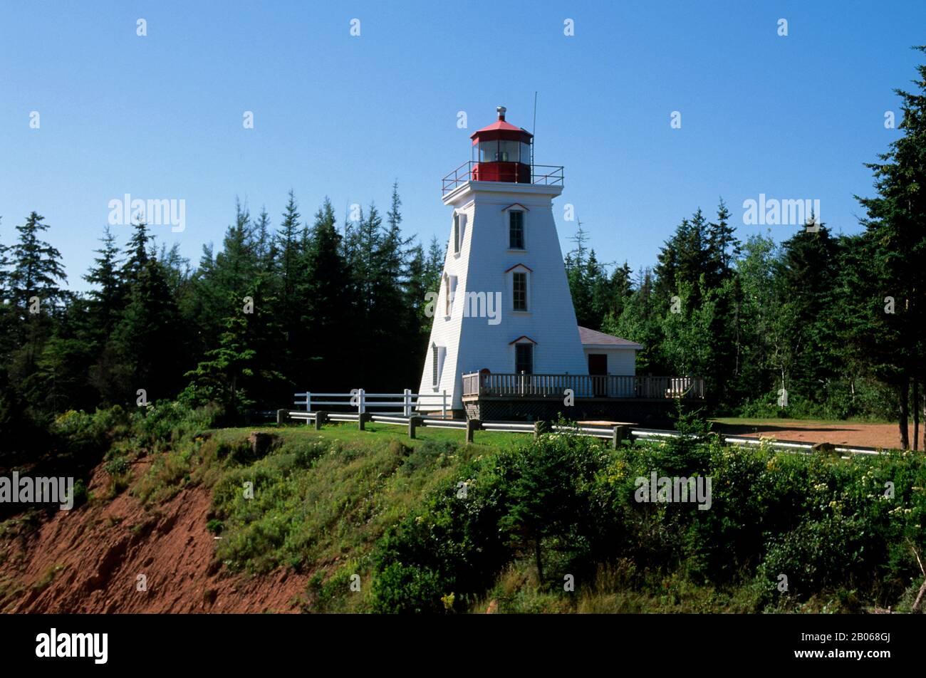 CANADA, PRINCE EDWARD ISLAND, CAPE BEAR LIGHTHOUSE Stock Photo - Alamy