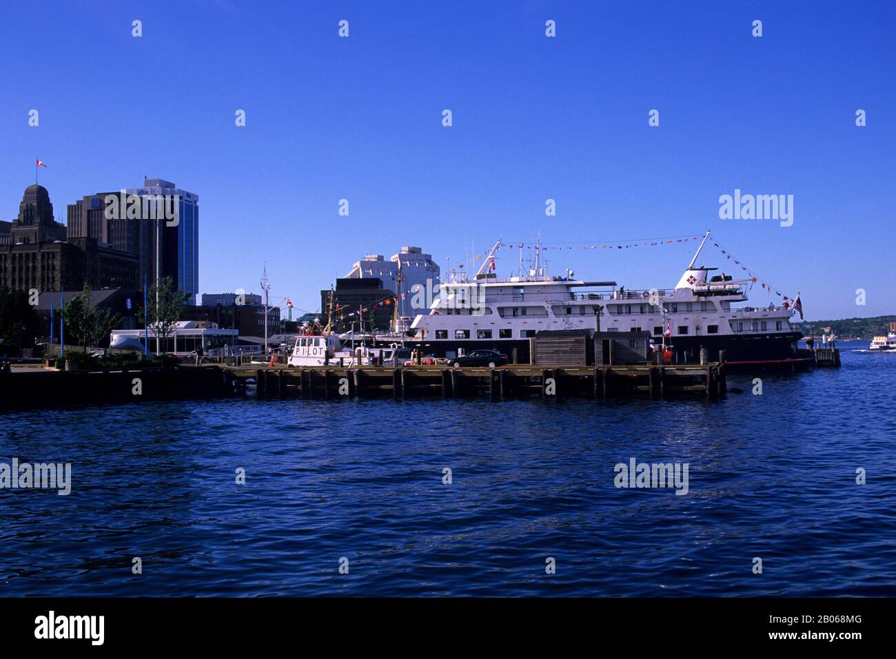 Halifax harbourwalk hi-res stock photography and images - Alamy