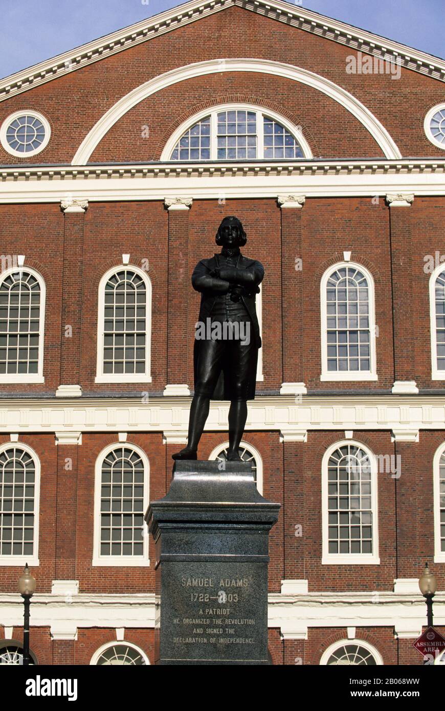 USA, MASSACHUSETTS, BOSTON, DOWNTOWN, QUINCY MARKET, FANEUIL HALL ...