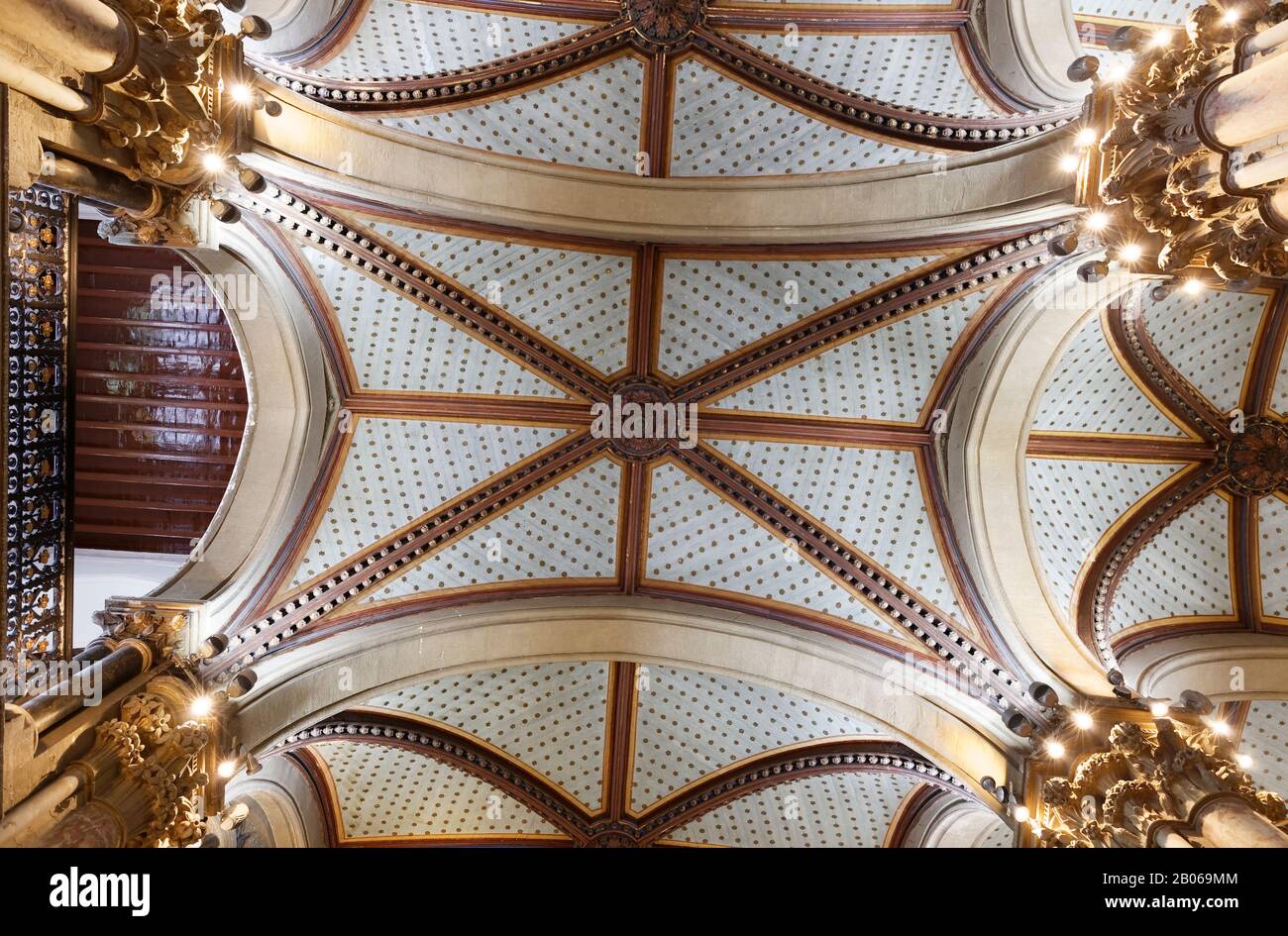 Chhatrapati Shivaji Maharaj Terminus interior, previously the Victoria ...
