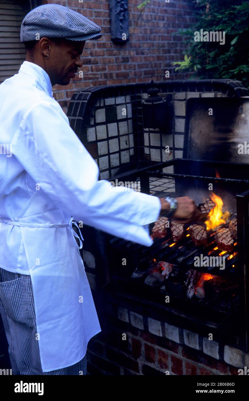 USA, MICHIGAN, NEAR DETROIT,W. BLOOMFIELD, THE LARK RESTAURANT, CHEF ...