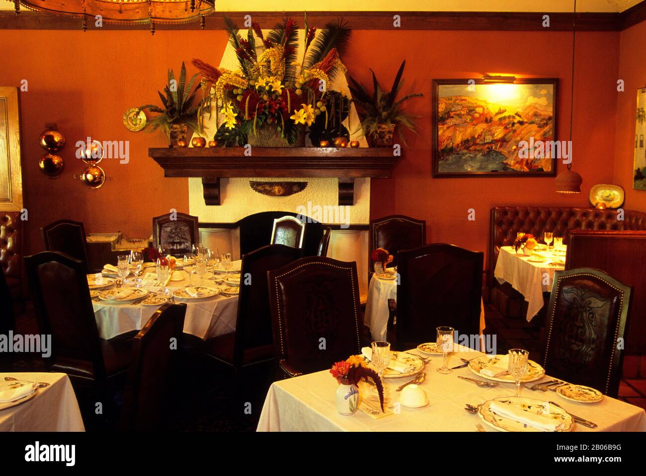 USA, MICHIGAN, NEAR DETROIT,W. BLOOMFIELD, THE LARK RESTAURANT ...