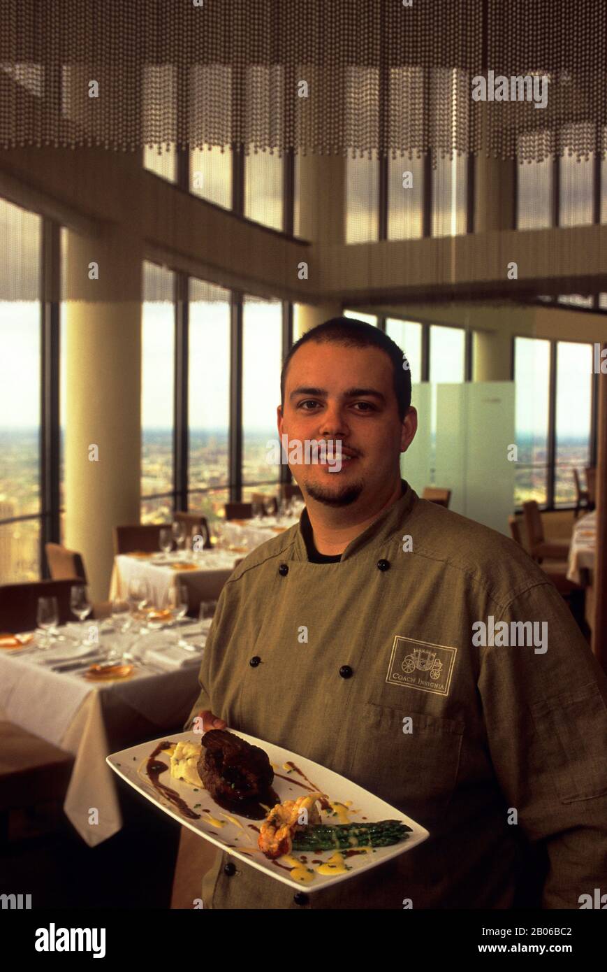 USA, MICHIGAN, DETROIT, RENAISSANCE CENTER, COACH INSIGNIA, CHEF DAVID ...