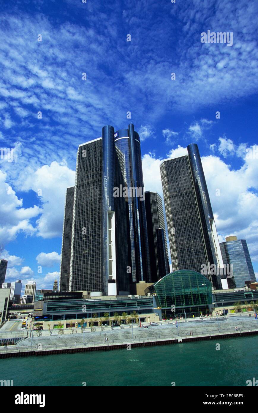 USA, MICHIGAN, DETROIT, VIEW OF RENAISSANCE CENTER Stock Photo - Alamy
