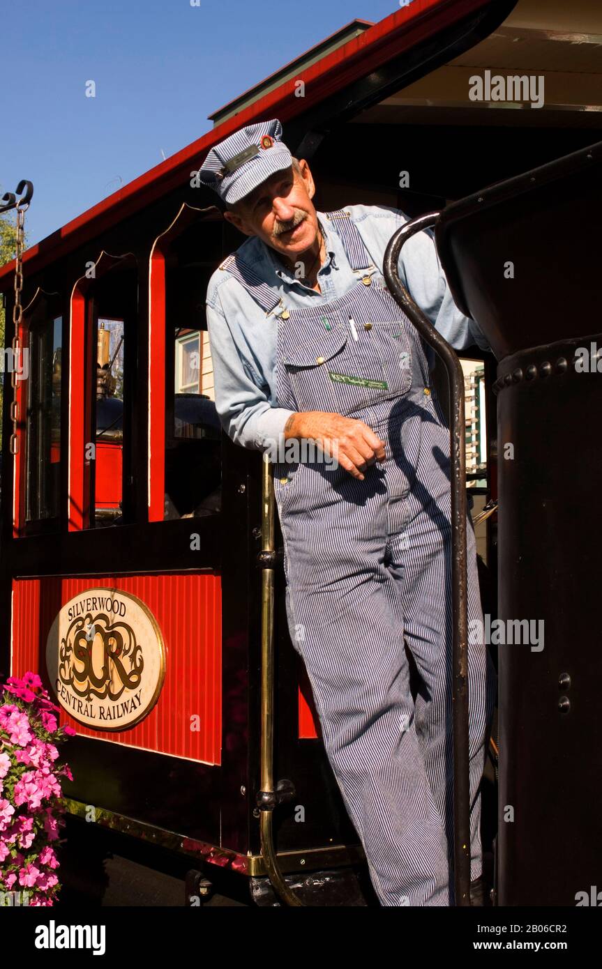 USA, IDAHO, NEAR COEUR D'ALENE, SILVERWOOD THEME PARK, STEAM ENGINE ...