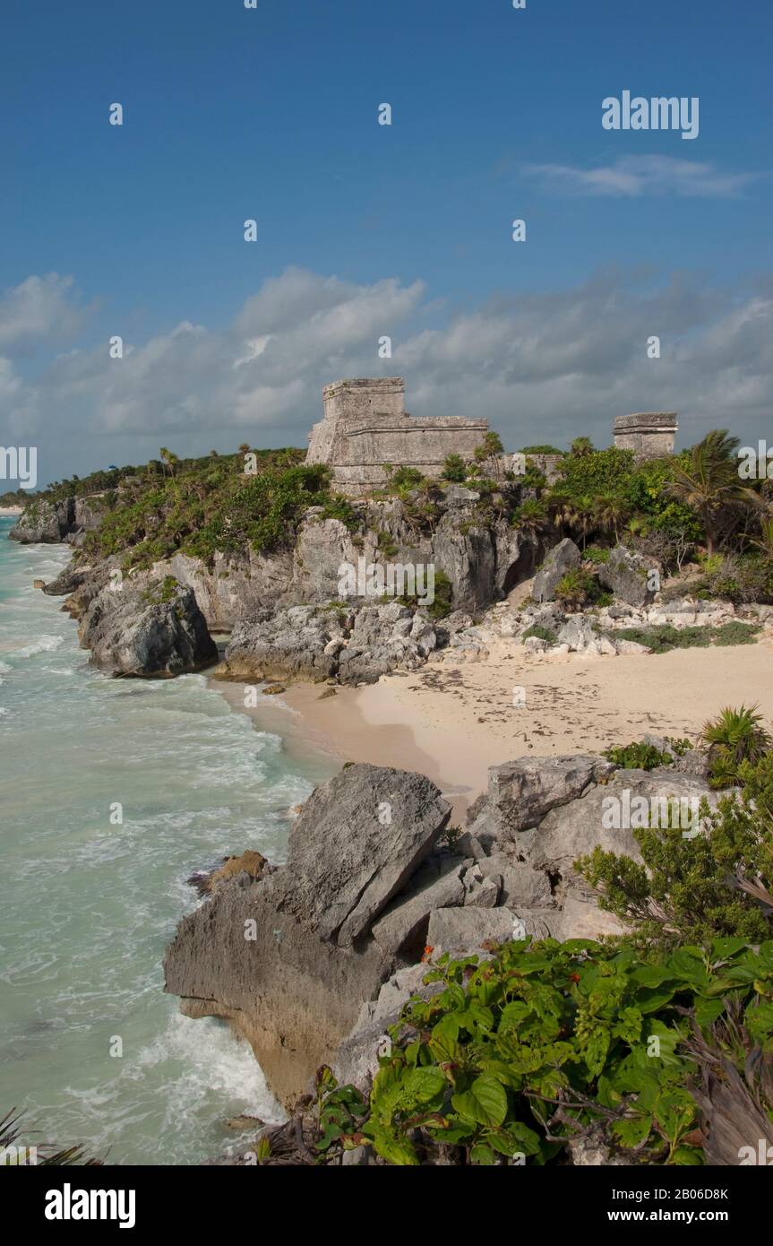 MEXICO, YUCATAN PENINSULA, NEAR CANCUN, RIVIERA MAYA, MAYA RUINS OF ...