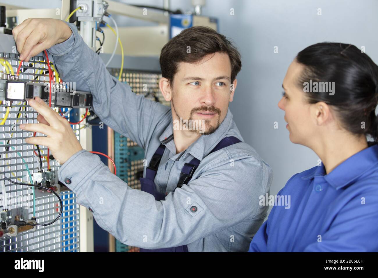 technicians are cutting and fusing fiber optic cables Stock Photo - Alamy