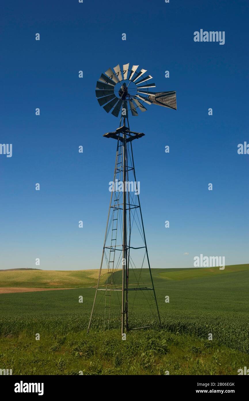 USA, WASHINGTON STATE, PALOUSE COUNTRY, WINDMILL Stock Photo - Alamy