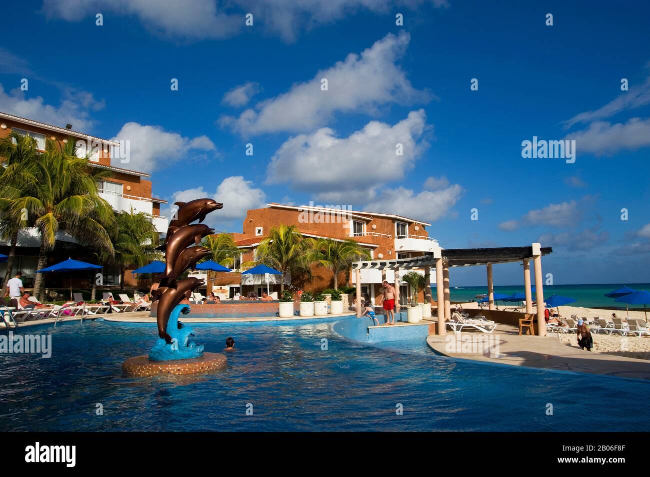 MEXICO, NEAR CANCUN, PLAYA DEL CARMAN, SUNSET FISHERMEN'S SPA AND ...