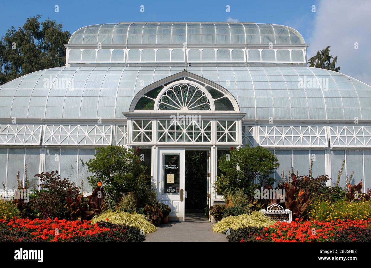 Conservatory Exterior High Resolution Stock Photography and Images - Alamy