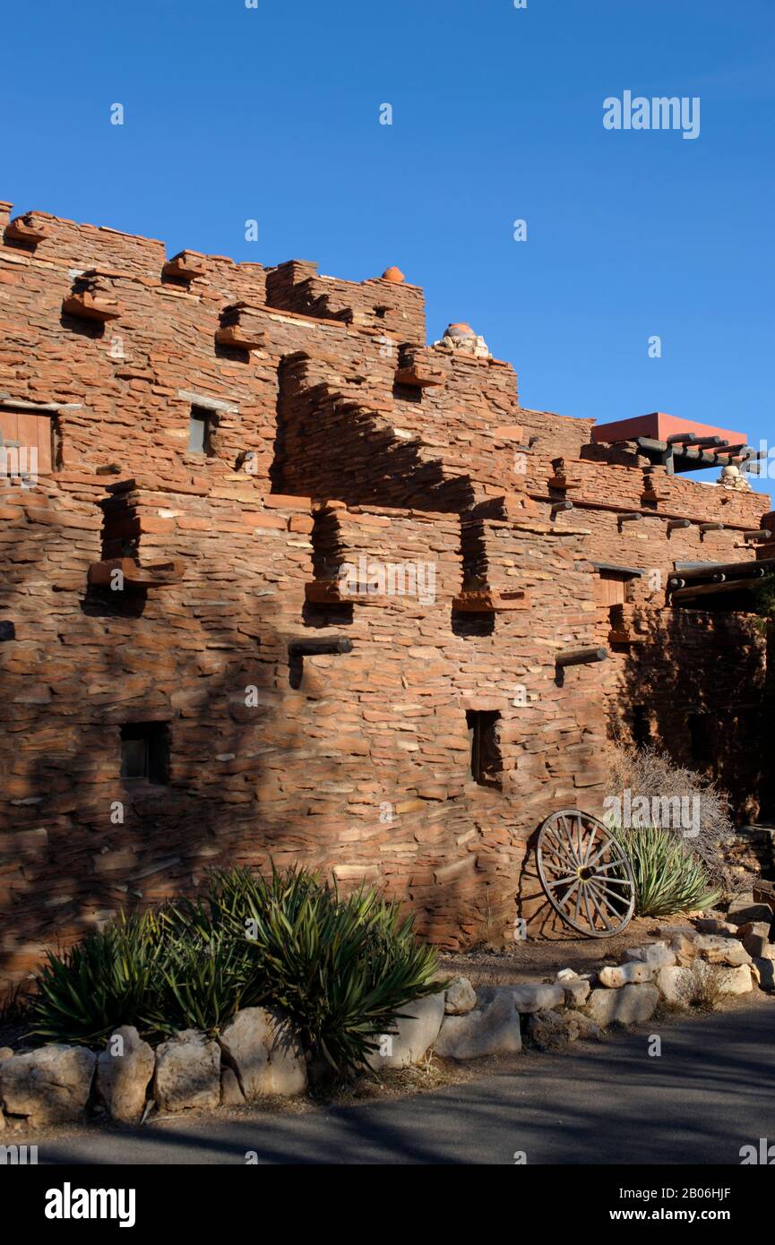 Hopi house hi-res stock photography and images - Alamy